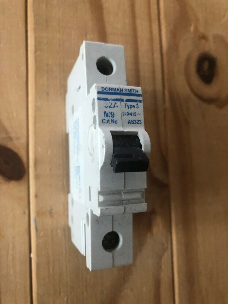 Dorman Smith 32A CAT NO. AS323 TYPE 3 M9 1 SINGLE POLE – PRO BREAKERS