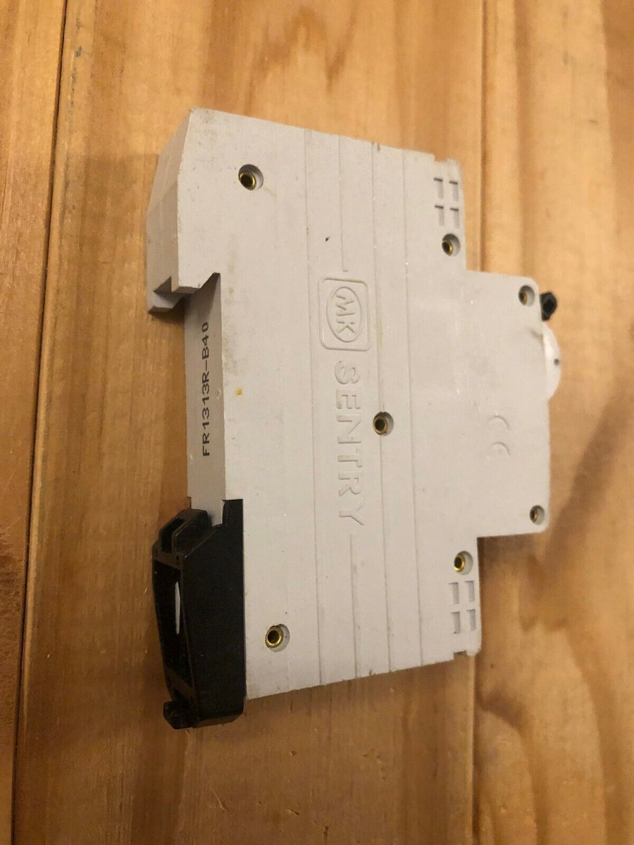 MK 40 AMP CURVE B 6kA MCB CIRCUIT BREAKER 5940s SENTRY – PRO BREAKERS