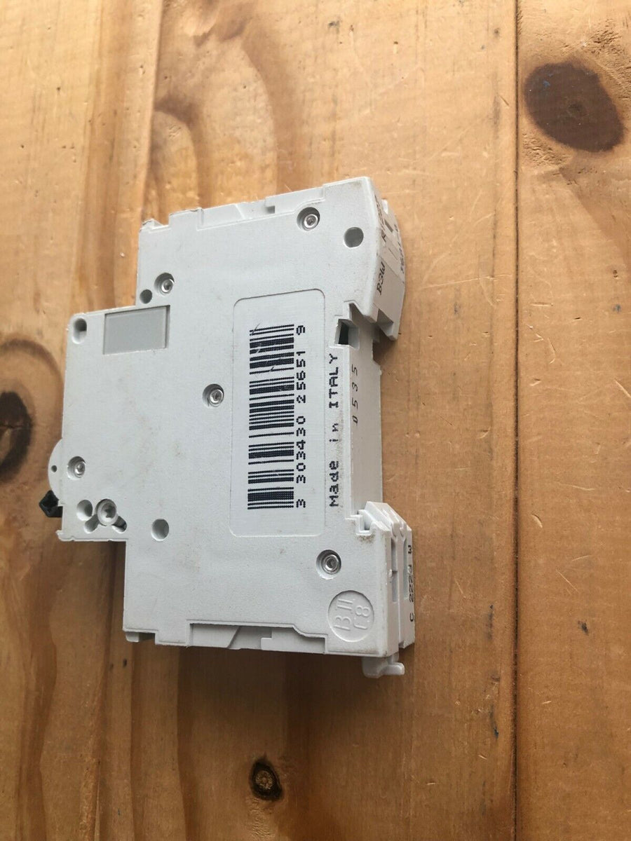 SCHNEIDER 50 AMP TYPE C 10kA MCB CIRCUIT BREAKER C60HC 25651 – PRO BREAKERS