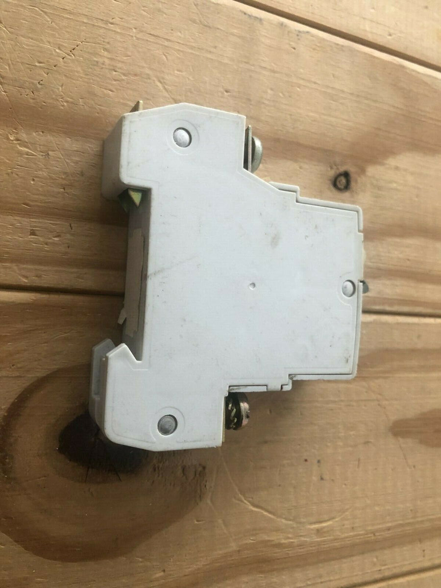 Crabtree 32A Type 1 Circuit Breaker 1 Pole SP 32 Amp MCB 610/32 SB6000 ...