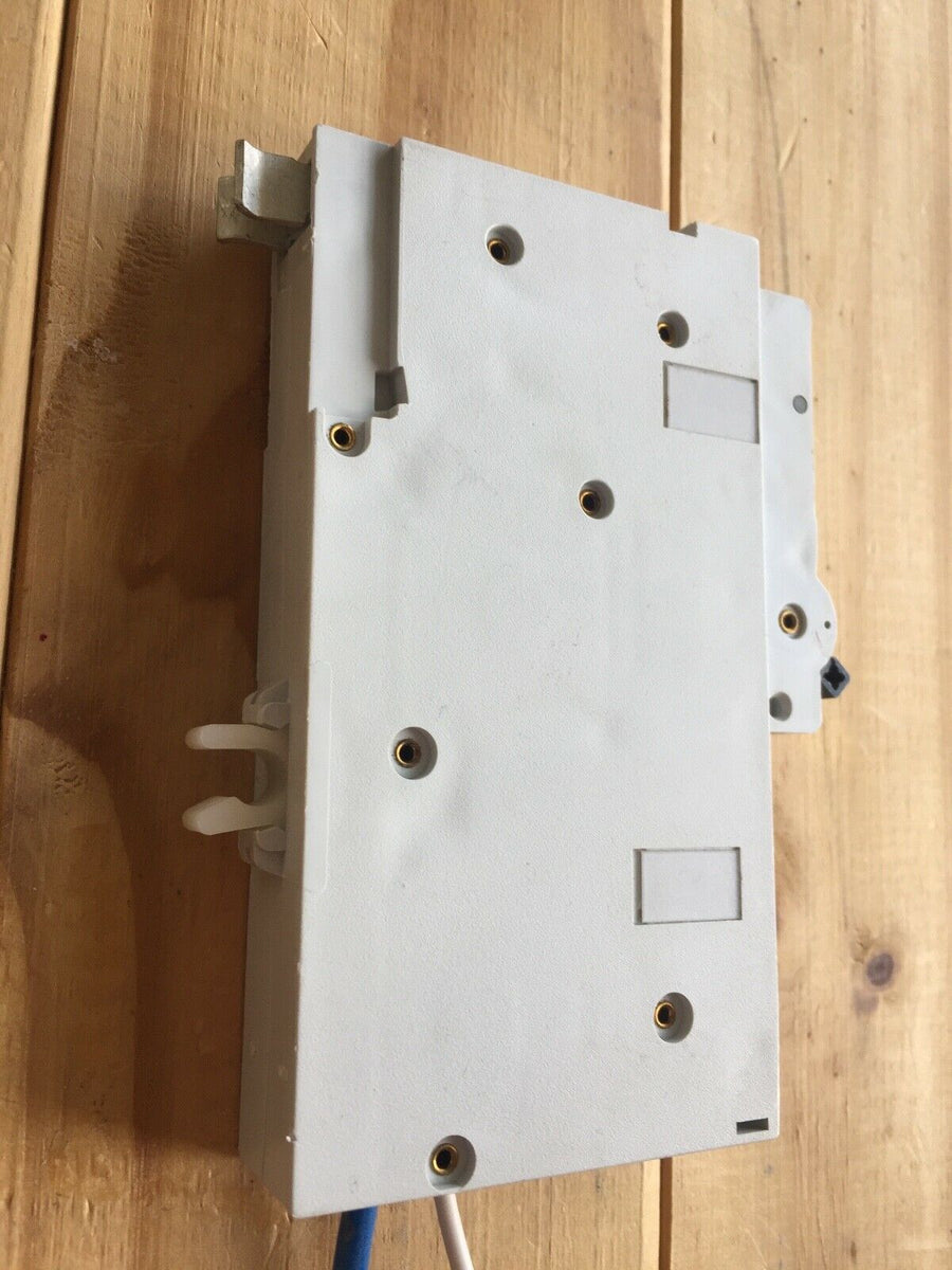 SCHNEIDER 32 AMP TYPE C 10 kA 30 mA RCBO MCB RCD QOE132C03 SQUARE D ...