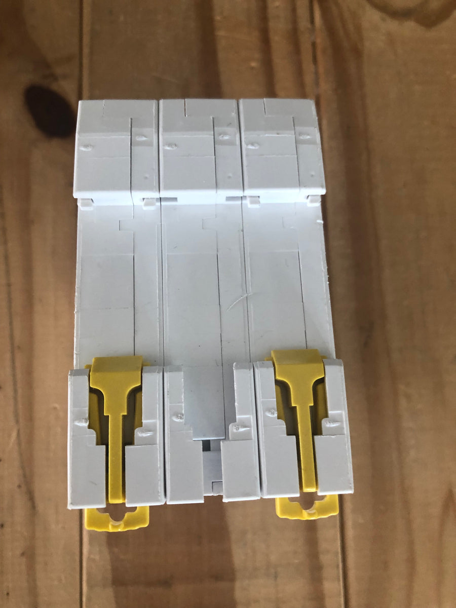 SCHNEIDER ELECTRIC 10A TYPE C IC60HC10 A9F54310 3 POLE MCB 415V – PRO ...