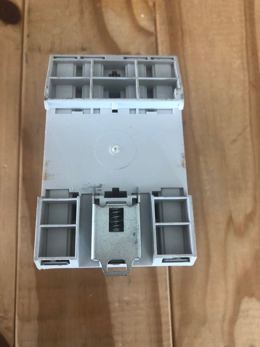 Hager Contactor Std 4NA 230VAC 40A 3 Modules din ESC440 50HZ – PRO BREAKERS