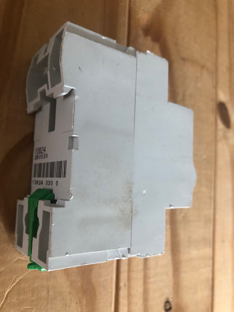 SCHNEIDER ELECTRIC 80 AMP 30mA DOUBLE POLE RCD RCCB TYPE AC EASY 9 EZ9 ...